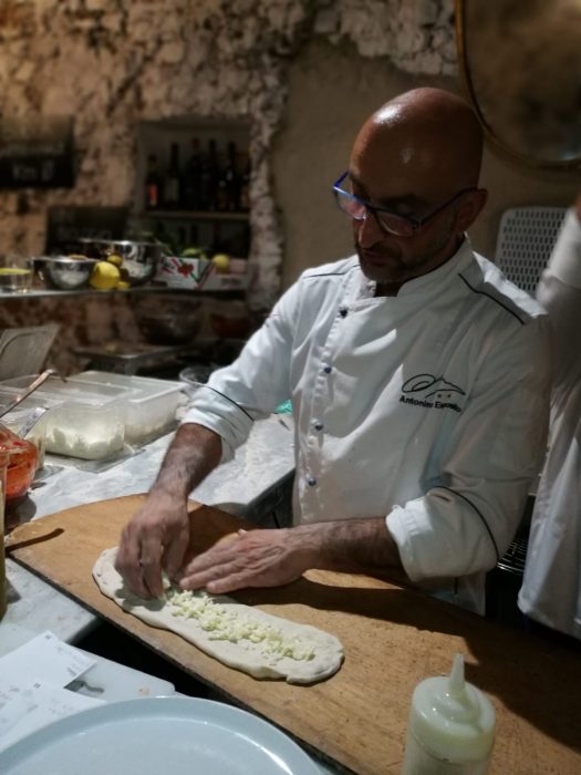 Pizza & co: ecco come si prepara la frusta sorrentina di Antonino Esposito