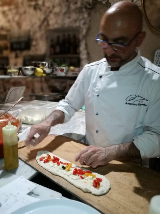 Pizza & co: ecco come si prepara la frusta sorrentina di Antonino Esposito