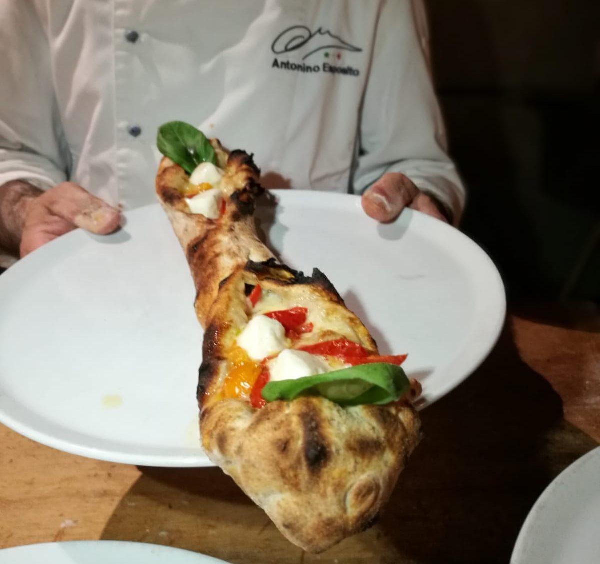 Pizza & co: ecco come si prepara la frusta sorrentina di Antonino Esposito