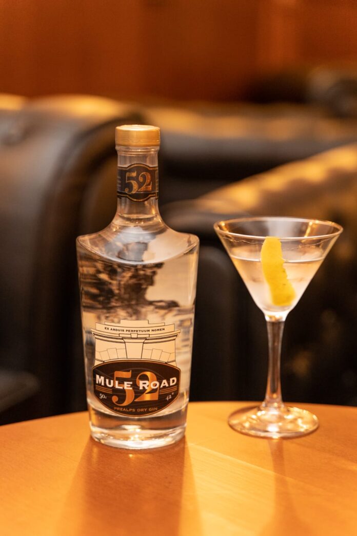 Dalle Prealpi Vicentine a Pitti: nasce "52 Mule Road" il primo Gin al ...