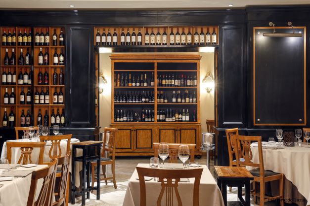 Olio Restaurant, la classicità che riporta in auge la cucina flambé